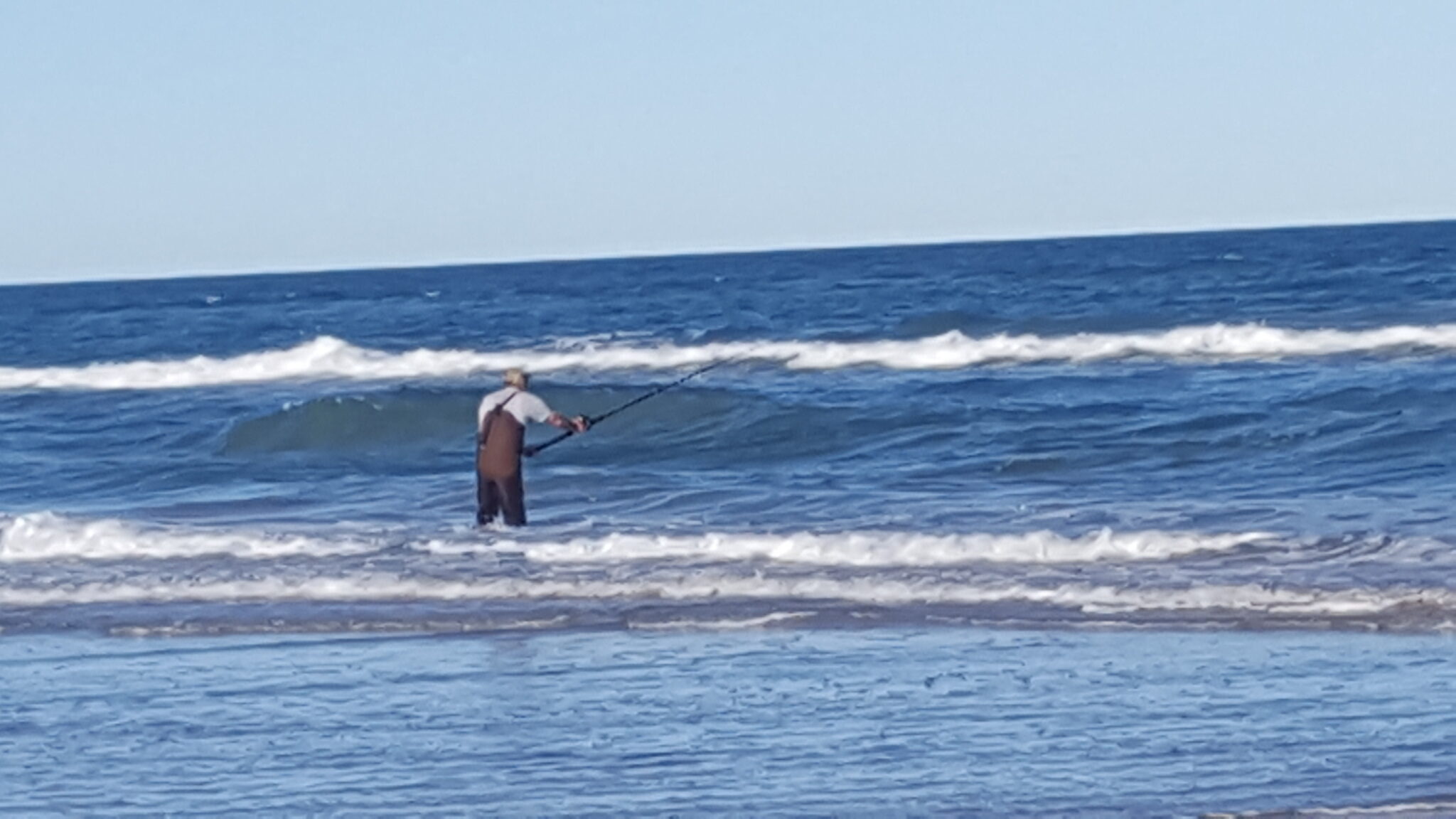 Advantages And Disadvantages Of Wading While Surf Fishing - The Beach ...